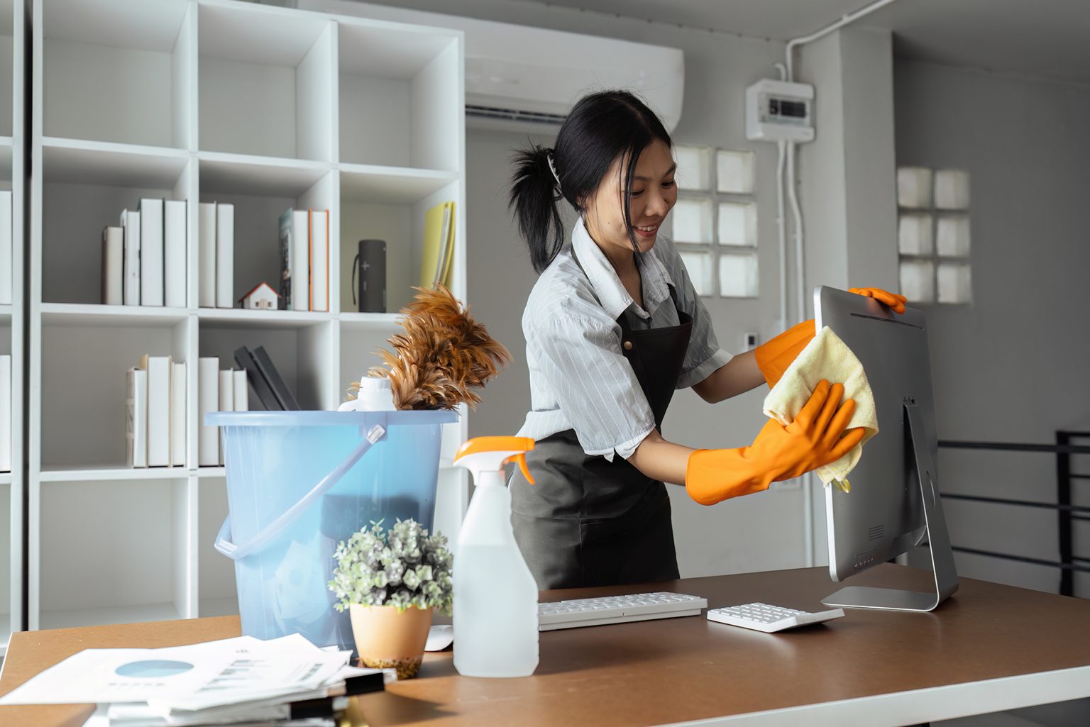 Daily One-Time Cleaning - Modern Gate